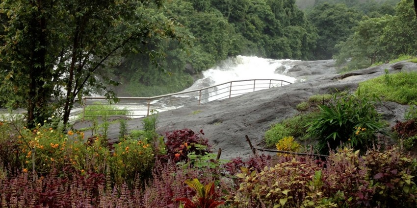 Explore The Adyanpara Waterfalls: The Gem Of Nilambur City - TripXL