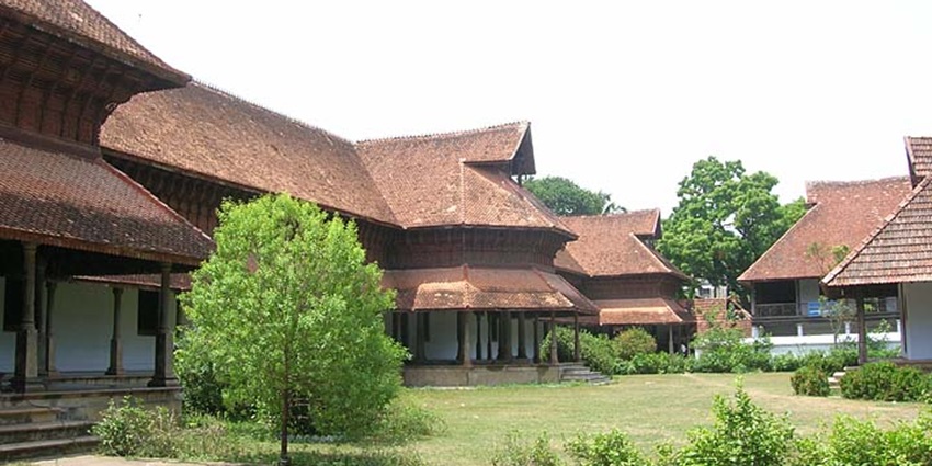 Spend your day exploring Kuthira Maliga Palace Museum- TripXL