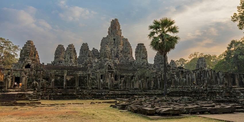 Bayon Temple: Seek Solace And Offer Prayers In Cambodia - TripXL