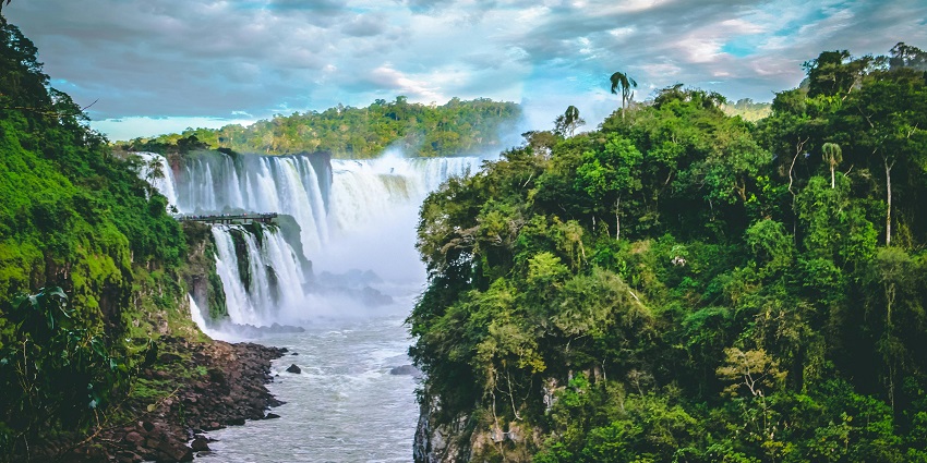 Top 10 Cherrapunji Waterfalls With Enthralling Views - TripXL