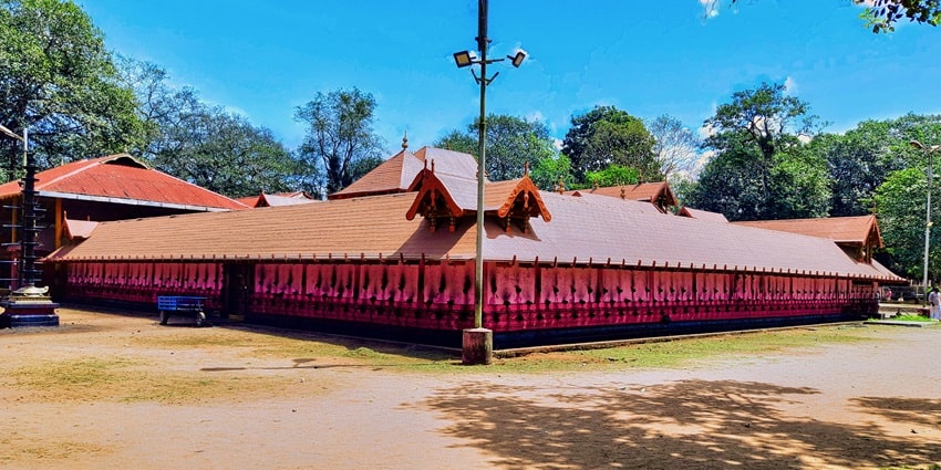 Kodungallur Temple: Temple Dedicated To Goddess Bhadrakali - TripXL