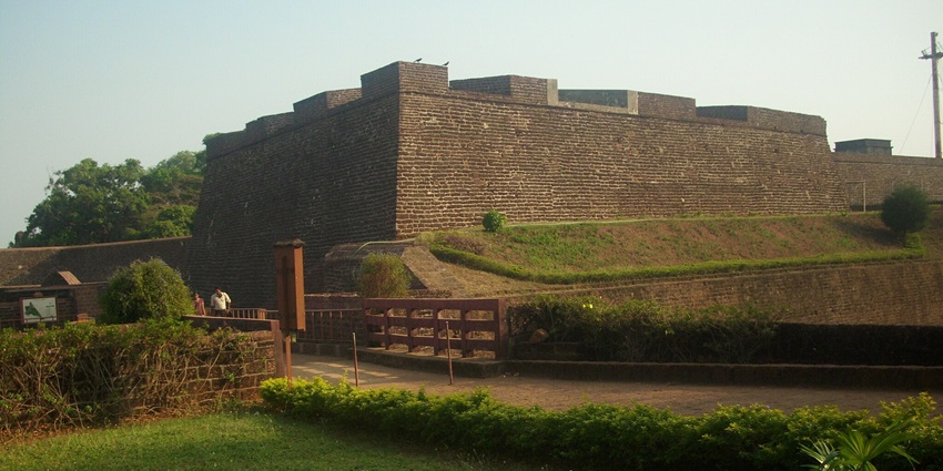 St. Angelo Fort: Kerala’s Vibrant History - TripXL