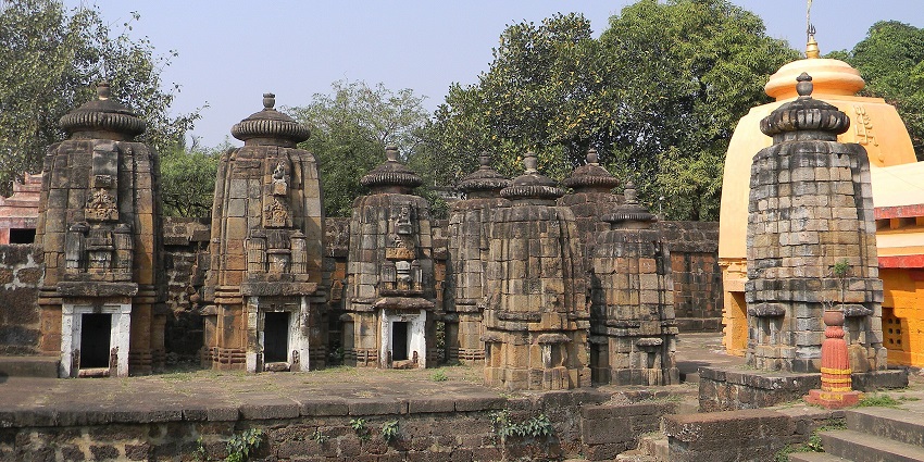 About Bhuvaneshwari Temple: Experience Tranquil Moments - TripXL