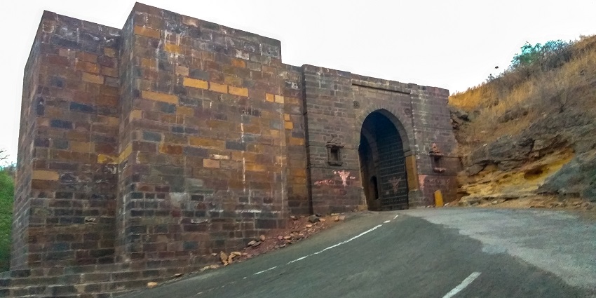 Visit Kanthkot Fort: An 8th-Century Heritage Gem In Kutch - TripXL