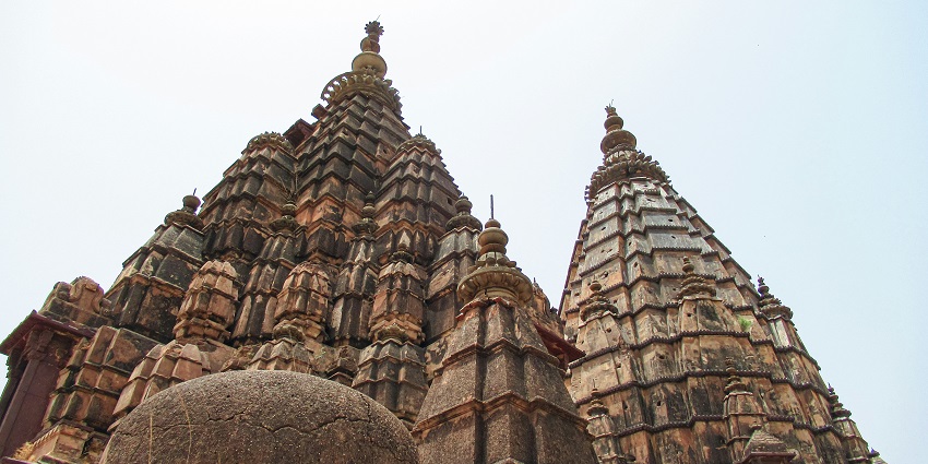 Hariharnath Temple: A Guide About This Golden Gem Of Bihar - TripXL