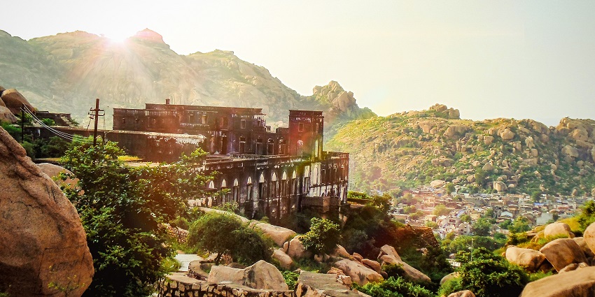 Idar Fort: A Trekker’s Paradise And Historical Treasure - TripXL