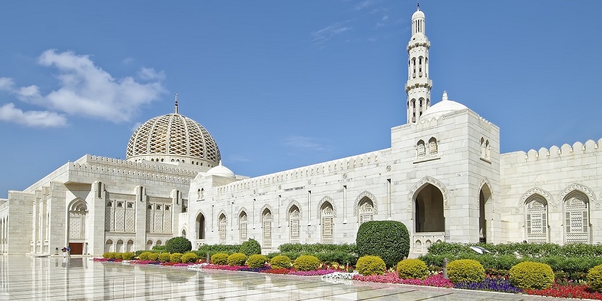 Mosques In Goa: Pay Your Homage At These Islamic Shrines - TripXL