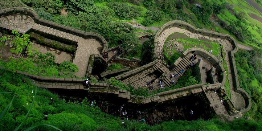 Top 6 Forts In Pune: A Dive Into The History And Culture - TripXL