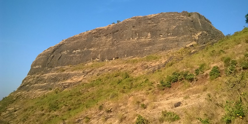 Hadsar Fort: Explore The Ruins Of A Historical Marvel - TripXL