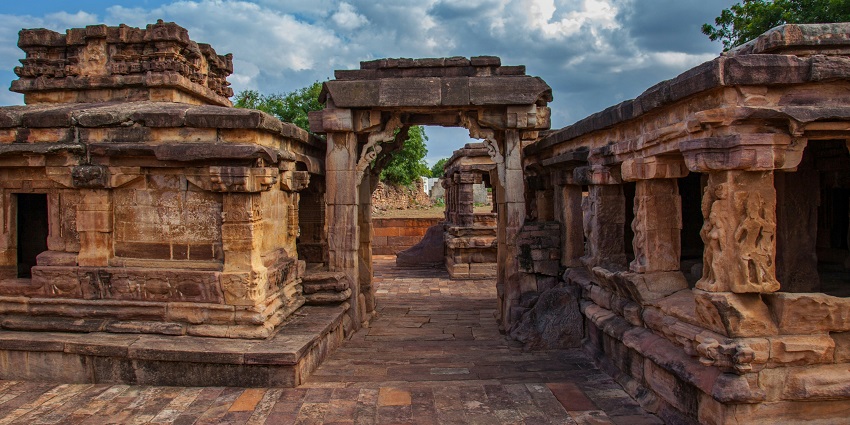 12 Places To Visit In Aihole For A Mesmerising Getaway - TripXL
