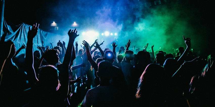 Rave Party In Kasol - 10 Most Parties And Celebrations - TripXL