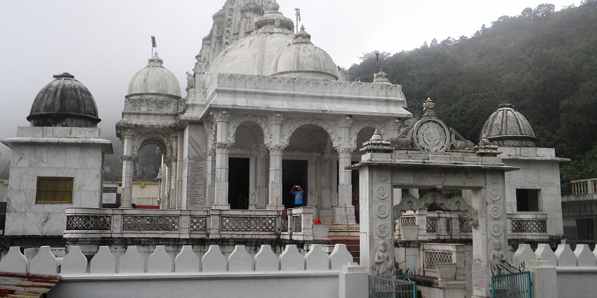 Shikharji Temple: A Spiritual Journey In Jharkhand - TripXL