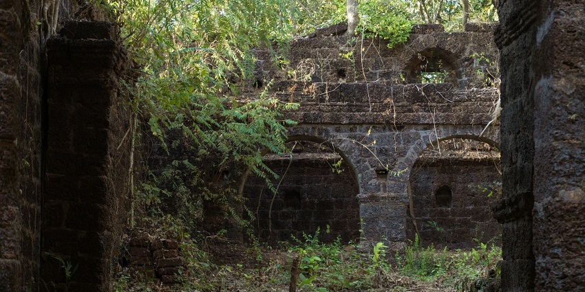 Discover Yashwantgad Fort: A Coastal Gem In Maharashtra - TripXL