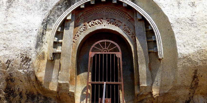 Barabar Caves: Jehanabad’s Architectural Marvel Awaits - TripXL