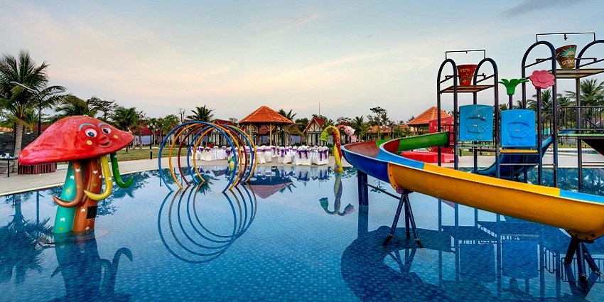 Dolphin Water Park Pune: Swimming In Tandem On These Slides - TripXL