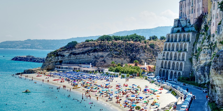 15 Best Things To Do In Italy In August: Attractions & Travel Tips - TripXL